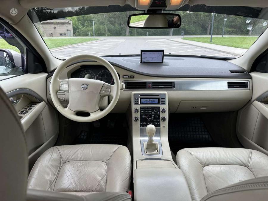 Dzeltens Volvo XC70 2007 Šauļi, ar dzinēja tilpumu 2.40 L un nobraukumu 389 tūkst. km par 4300 €, foto 16 vietnē AUTOMOTO.COM.LV
