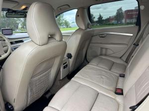 Dzeltens Volvo XC70 2007 Šauļi, ar dzinēja tilpumu 2.40 L un nobraukumu 389 tūkst. km par 4300 €, foto 18 vietnē AUTOMOTO.COM.LV