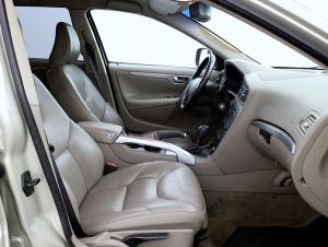 Dzeltens Volvo XC70 2007 Tallina, ar dzinēja tilpumu 2.40 L un nobraukumu 339 tūkst. km par 1999 €, foto 7 vietnē AUTOMOTO.COM.LV