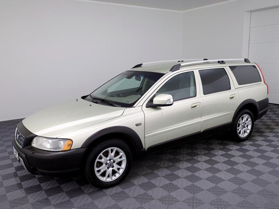 Dzeltens Volvo XC70 2007 Tallina, ar dzinēja tilpumu 2.40 L un nobraukumu 339 tūkst. km par 1999 €, foto 10 vietnē AUTOMOTO.COM.LV