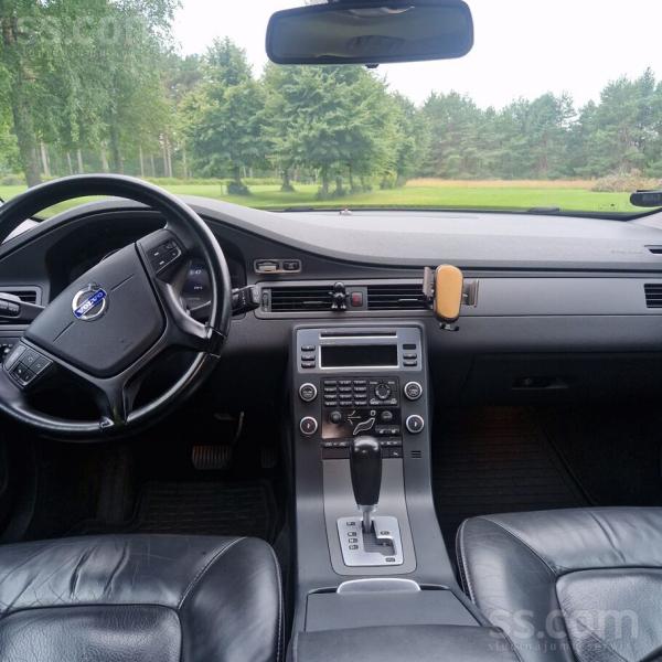 Dzeltens Volvo XC70 2011 Rīga, ar dzinēja tilpumu 2.00 L un nobraukumu 352 tūkst. km par 6290 €, foto 7 vietnē AUTOMOTO.COM.LV
