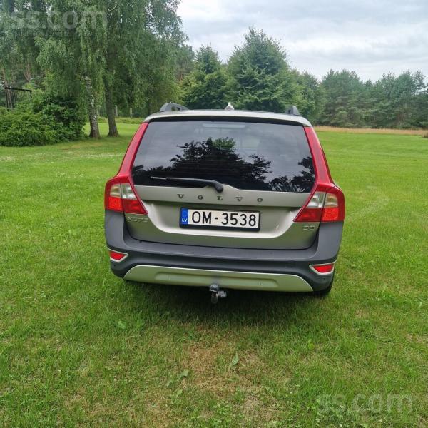 Dzeltens Volvo XC70 2011 Rīga, ar dzinēja tilpumu 2.00 L un nobraukumu 352 tūkst. km par 6290 €, foto 10 vietnē AUTOMOTO.COM.LV