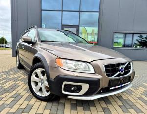 Dzeltens Volvo XC70 2012 Šauļi, ar dzinēja tilpumu 3.00 L un nobraukumu 198 tūkst. km par 7250 €, foto  vietnē AUTOMOTO.COM.LV