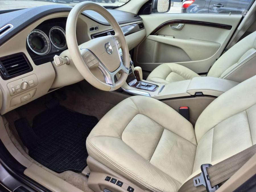 Dzeltens Volvo XC70 2012 Šauļi, ar dzinēja tilpumu 3.00 L un nobraukumu 198 tūkst. km par 7250 €, foto 10 vietnē AUTOMOTO.COM.LV