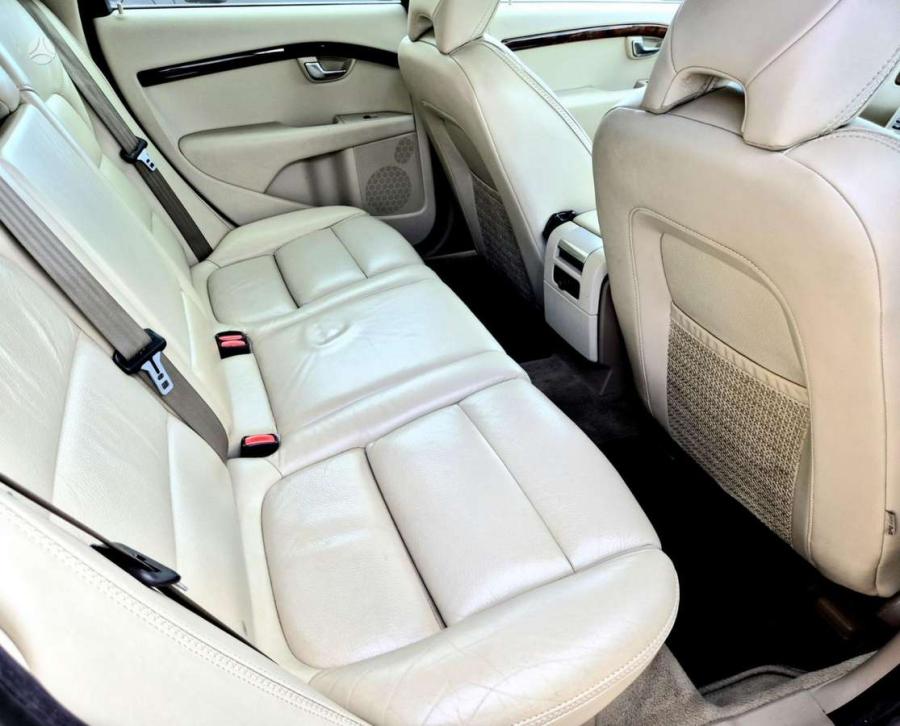 Dzeltens Volvo XC70 2012 Šauļi, ar dzinēja tilpumu 3.00 L un nobraukumu 198 tūkst. km par 7250 €, foto 14 vietnē AUTOMOTO.COM.LV