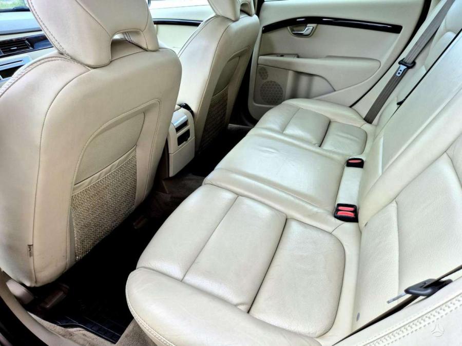 Dzeltens Volvo XC70 2012 Šauļi, ar dzinēja tilpumu 3.00 L un nobraukumu 198 tūkst. km par 7250 €, foto 15 vietnē AUTOMOTO.COM.LV