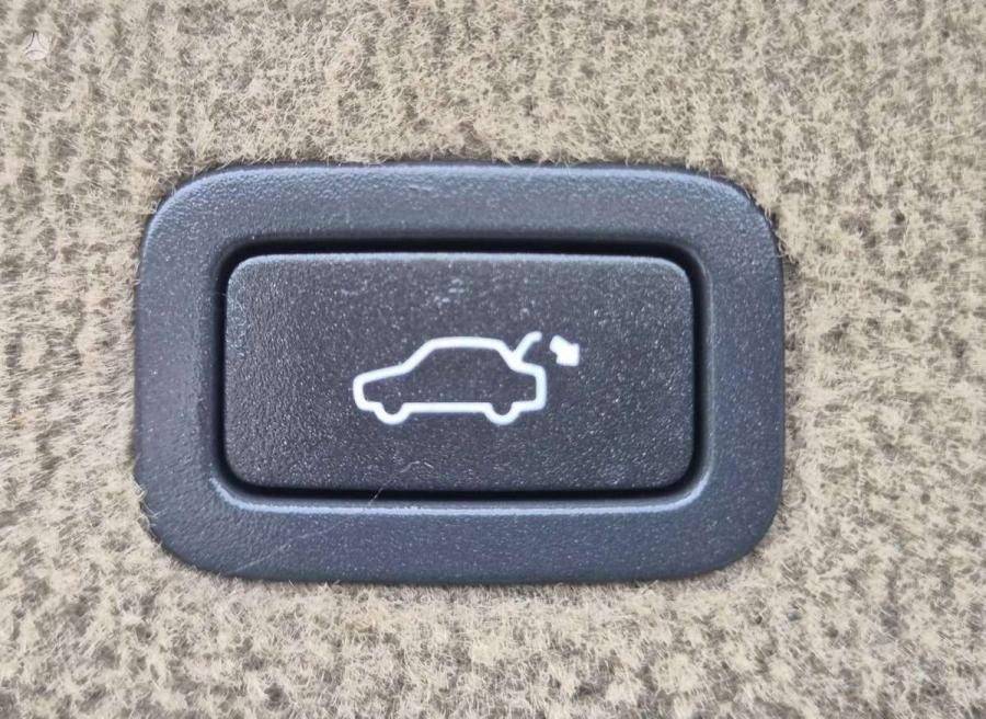 Dzeltens Volvo XC70 2012 Šauļi, ar dzinēja tilpumu 3.00 L un nobraukumu 198 tūkst. km par 7250 €, foto 16 vietnē AUTOMOTO.COM.LV