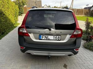 Yellow Volvo XC70 2012 in Raseiniai, with an engine capacity of 2.40 L and mileage of 0 thousand km for 3300 €, photo 8 on AUTOMOTO.COM.LV