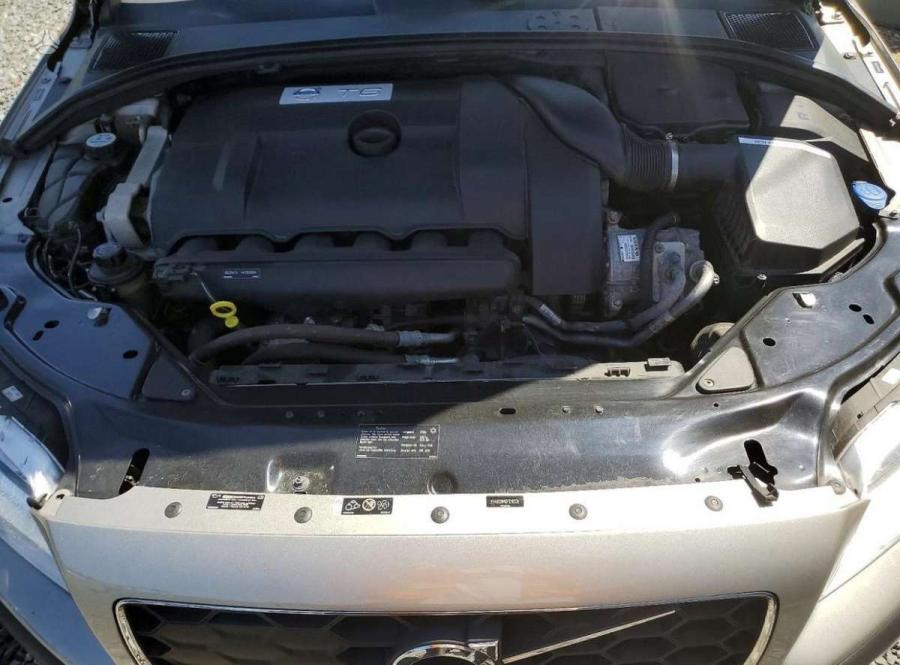 Dzeltens Volvo XC70 2015 Šauļi, ar dzinēja tilpumu 2.95 L un nobraukumu 187 tūkst. km par 5950 €, foto 12 vietnē AUTOMOTO.COM.LV
