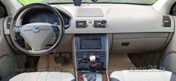 Smilšu krāsa Volvo XC90 2004 Rakvere, ar dzinēja tilpumu 2.50 L un nobraukumu 365 tūkst. km par 1399 €, foto 10 vietnē AUTOMOTO.COM.LV