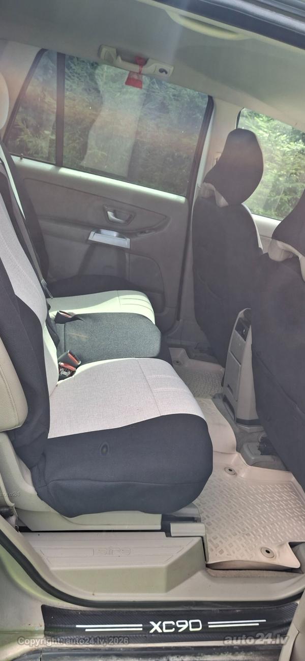 Smilšu krāsa Volvo XC90 2004 Rakvere, ar dzinēja tilpumu 2.50 L un nobraukumu 365 tūkst. km par 1399 €, foto 11 vietnē AUTOMOTO.COM.LV