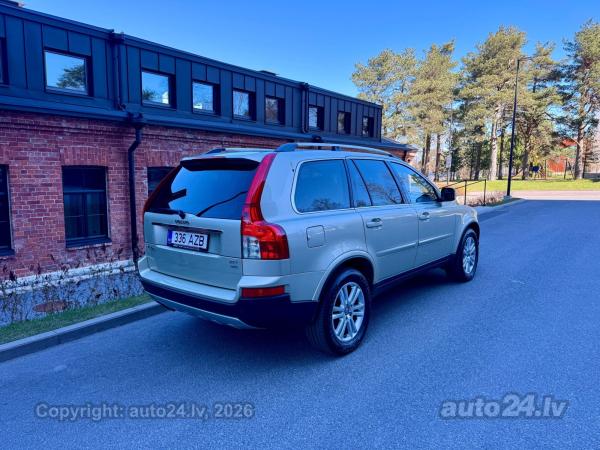 Smilšu krāsa Volvo XC90 2006 Tallina, ar dzinēja tilpumu 2.50 L un nobraukumu 108 tūkst. km par 8990 €, foto 3 vietnē AUTOMOTO.COM.LV
