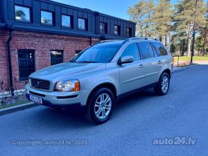 Smilšu krāsa Volvo XC90 2006 Tallina, ar dzinēja tilpumu 2.50 L un nobraukumu 108 tūkst. km par 8990 €, foto 5 vietnē AUTOMOTO.COM.LV