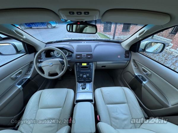 Smilšu krāsa Volvo XC90 2006 Tallina, ar dzinēja tilpumu 2.50 L un nobraukumu 108 tūkst. km par 8990 €, foto 10 vietnē AUTOMOTO.COM.LV