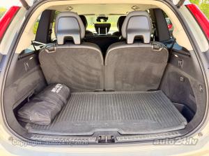 Beige Volvo XC90 2022 in Tallinn, with an engine capacity of 2.00 L and mileage of 125 thousand km for 44900 €, photo 6 on AUTOMOTO.COM.LV