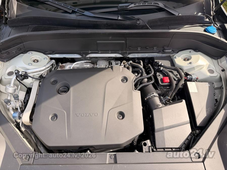 Beige Volvo XC90 2022 in Tallinn, with an engine capacity of 2.00 L and mileage of 125 thousand km for 44900 €, photo 9 on AUTOMOTO.COM.LV