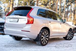 Smilšu krāsa Volvo XC90 2023 Tallina, ar dzinēja tilpumu 2.00 L un nobraukumu 68 tūkst. km par 58990 €, foto 2 vietnē AUTOMOTO.COM.LV