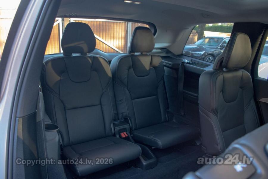 Smilšu krāsa Volvo XC90 2024 Tallina, ar dzinēja tilpumu 2.00 L un nobraukumu 17 tūkst. km par 67900 €, foto 15 vietnē AUTOMOTO.COM.LV