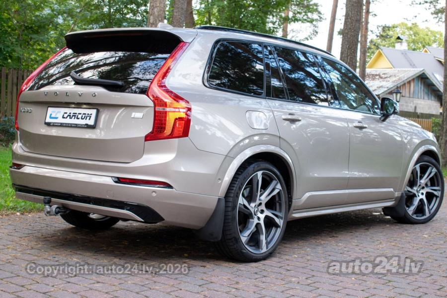 Smilšu krāsa Volvo XC90 2024 Tallina, ar dzinēja tilpumu 2.00 L un nobraukumu 45 tūkst. km par 67900 €, foto 3 vietnē AUTOMOTO.COM.LV