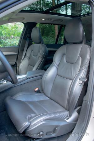 Smilšu krāsa Volvo XC90 2024 Tallina, ar dzinēja tilpumu 2.00 L un nobraukumu 45 tūkst. km par 67900 €, foto 12 vietnē AUTOMOTO.COM.LV