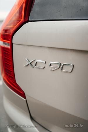 Smilšu krāsa Volvo XC90 2015 Tallina, ar dzinēja tilpumu 2.00 L un nobraukumu 215 tūkst. km par 19999 €, foto 17 vietnē AUTOMOTO.COM.LV