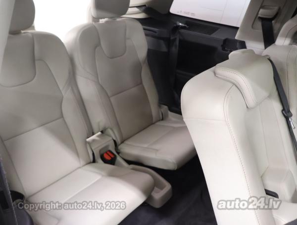 Smilšu krāsa Volvo XC90 2016 Tallina, ar dzinēja tilpumu 2.00 L un nobraukumu 145 tūkst. km par 25900 €, foto 11 vietnē AUTOMOTO.COM.LV