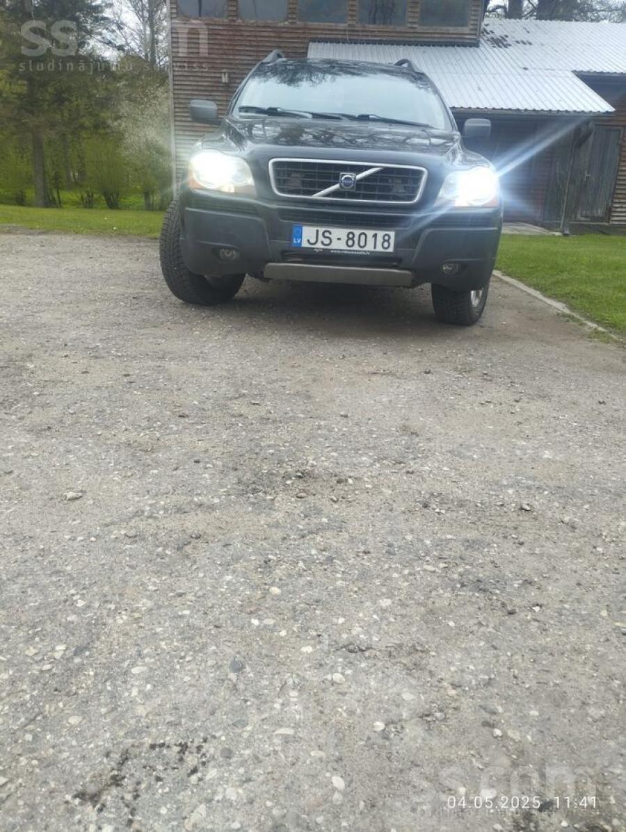 Melns Volvo XC90 2003 Limbaži, ar dzinēja tilpumu 2.90 L un nobraukumu 280 tūkst. km par 43600 €, foto 1 vietnē AUTOMOTO.COM.LV