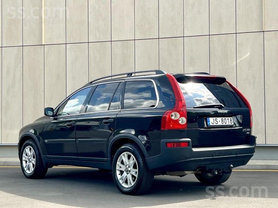Black Volvo XC90 2003 in Riga, with an engine capacity of 2.90 L and mileage of 276 thousand km for 5800 €, photo 4 on AUTOMOTO.COM.LV