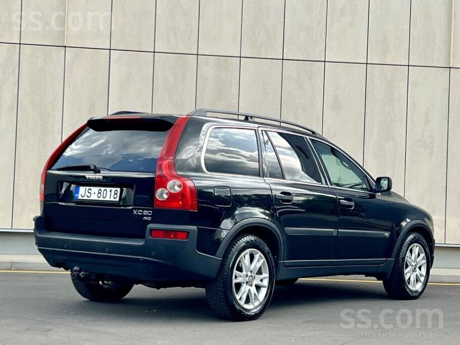 Black Volvo XC90 2003 in Riga, with an engine capacity of 2.90 L and mileage of 276 thousand km for 5800 €, photo 7 on AUTOMOTO.COM.LV