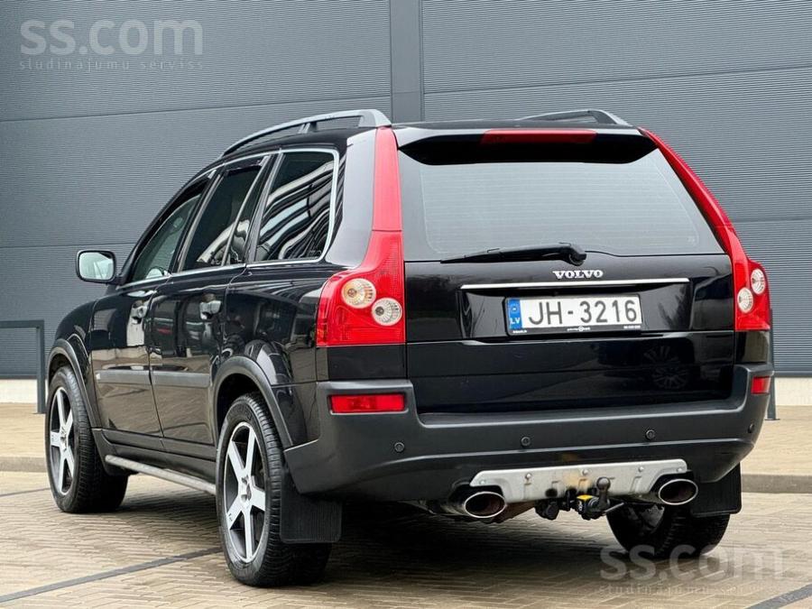 Black Volvo XC90 2003 in Riga, with an engine capacity of 2.90 L and mileage of 291 thousand km for 2850 €, photo 3 on AUTOMOTO.COM.LV