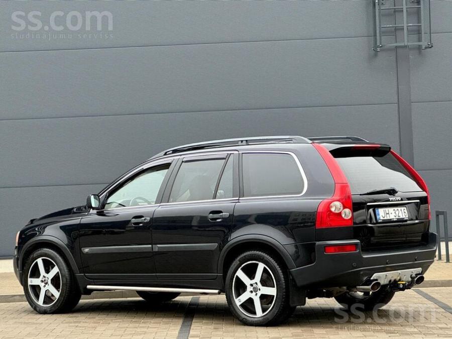 Black Volvo XC90 2003 in Riga, with an engine capacity of 2.90 L and mileage of 291 thousand km for 2850 €, photo 4 on AUTOMOTO.COM.LV