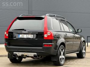 Black Volvo XC90 2003 in Riga, with an engine capacity of 2.90 L and mileage of 291 thousand km for 2850 €, photo 7 on AUTOMOTO.COM.LV