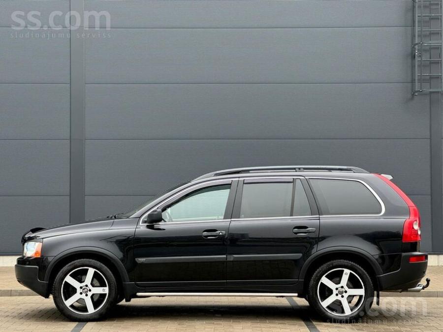 Black Volvo XC90 2003 in Riga, with an engine capacity of 2.90 L and mileage of 291 thousand km for 2850 €, photo 10 on AUTOMOTO.COM.LV