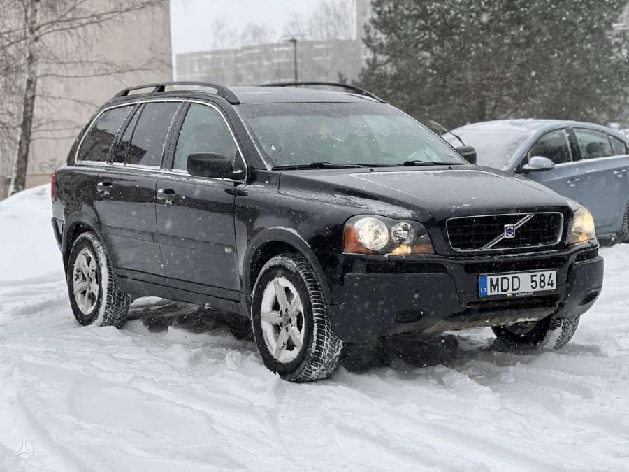Black Volvo XC90 2003 in Vilnius, with an engine capacity of 2.40 L and mileage of 310 thousand km for 3000 €, photo 2 on AUTOMOTO.COM.LV