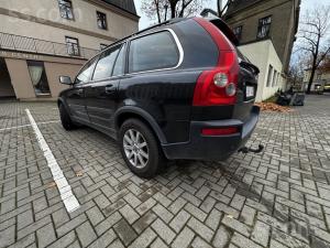 Melns Volvo XC90 2003 Rīga, ar dzinēja tilpumu 2.90 L un nobraukumu 375 tūkst. km par 3000 €, foto  vietnē AUTOMOTO.COM.LV