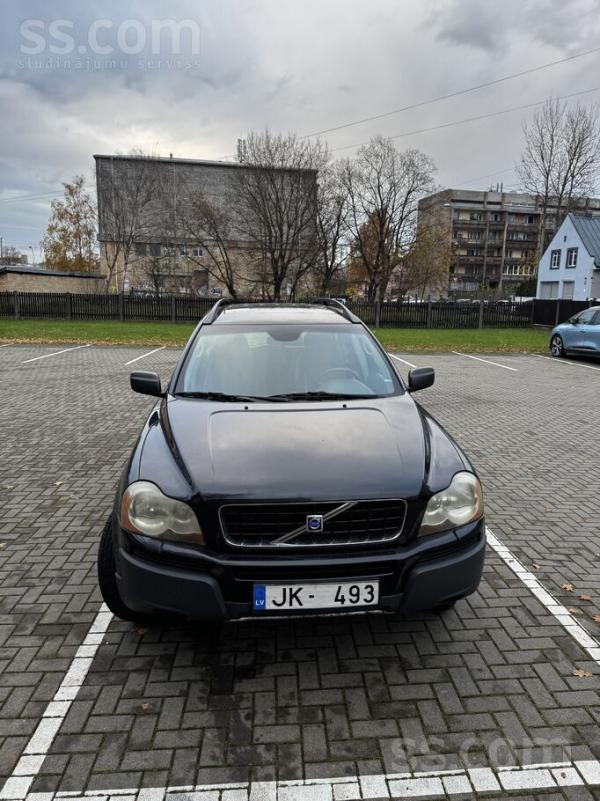 Black Volvo XC90 2003 in Riga, with an engine capacity of 2.90 L and mileage of 375 thousand km for 3000 €, photo 3 on AUTOMOTO.COM.LV