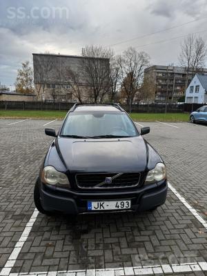 Black Volvo XC90 2003 in Riga, with an engine capacity of 2.90 L and mileage of 375 thousand km for 3000 €, photo 3 on AUTOMOTO.COM.LV