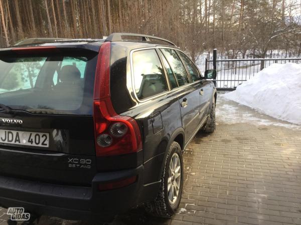 Black Volvo XC90 2003 in Klaipeda, with an engine capacity of 2.50 L and mileage of 251 thousand km for 4500 €, photo 1 on AUTOMOTO.COM.LV
