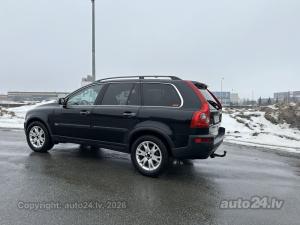 Melns Volvo XC90 2003 Tallina, ar dzinēja tilpumu 2.50 L un nobraukumu 341 tūkst. km par 5000 €, foto 4 vietnē AUTOMOTO.COM.LV