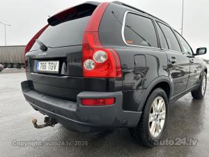 Melns Volvo XC90 2003 Tallina, ar dzinēja tilpumu 2.50 L un nobraukumu 341 tūkst. km par 5000 €, foto 7 vietnē AUTOMOTO.COM.LV