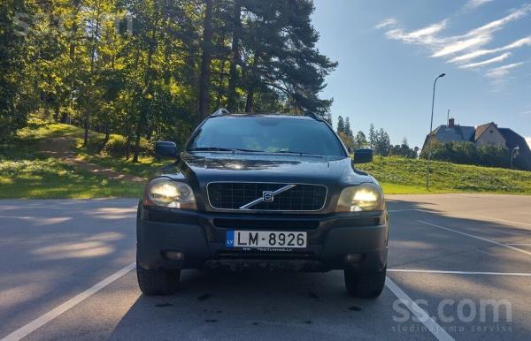 Черный Вольво ХС90 2003 в Алуксне, объемом двигателя 2.40 л и пробегом 444 тыс. км за 3000 €, фото 3 на AUTOMOTO.COM.LV