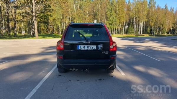 Черный Вольво ХС90 2003 в Алуксне, объемом двигателя 2.40 л и пробегом 444 тыс. км за 3000 €, фото 4 на AUTOMOTO.COM.LV