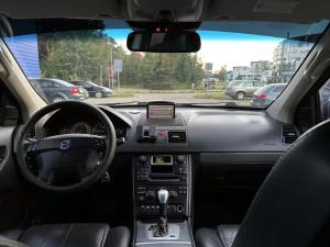 Black Volvo XC90 2003 in Riga, with an engine capacity of 2.40 L and mileage of 390 thousand km for 3390 €, photo 32 on AUTOMOTO.COM.LV