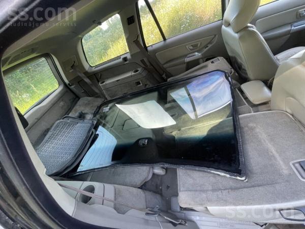 Melns Volvo XC90 2003 Jēkabpils, ar dzinēja tilpumu 2.90 L un nobraukumu 300 tūkst. km par 1200 €, foto 4 vietnē AUTOMOTO.COM.LV
