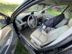 Black Volvo XC90 2003 in Jekabpils, with an engine capacity of 2.90 L and mileage of 300 thousand km for 1200 €, photo 6 on AUTOMOTO.COM.LV