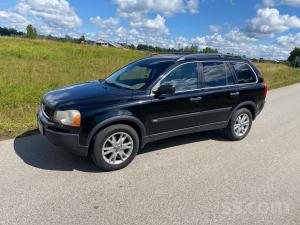 Melns Volvo XC90 2003 Cēsis, ar dzinēja tilpumu 2.40 L un nobraukumu 366 tūkst. km par 3800 €, foto  vietnē AUTOMOTO.COM.LV