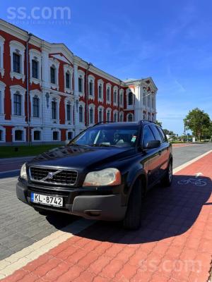 Melns Volvo XC90 2003 Jelgava, ar dzinēja tilpumu 2.40 L un nobraukumu 350 tūkst. km par 1500 €, foto  vietnē AUTOMOTO.COM.LV