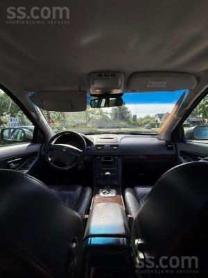 Melns Volvo XC90 2003 Jelgava, ar dzinēja tilpumu 2.40 L un nobraukumu 350 tūkst. km par 1500 €, foto 7 vietnē AUTOMOTO.COM.LV
