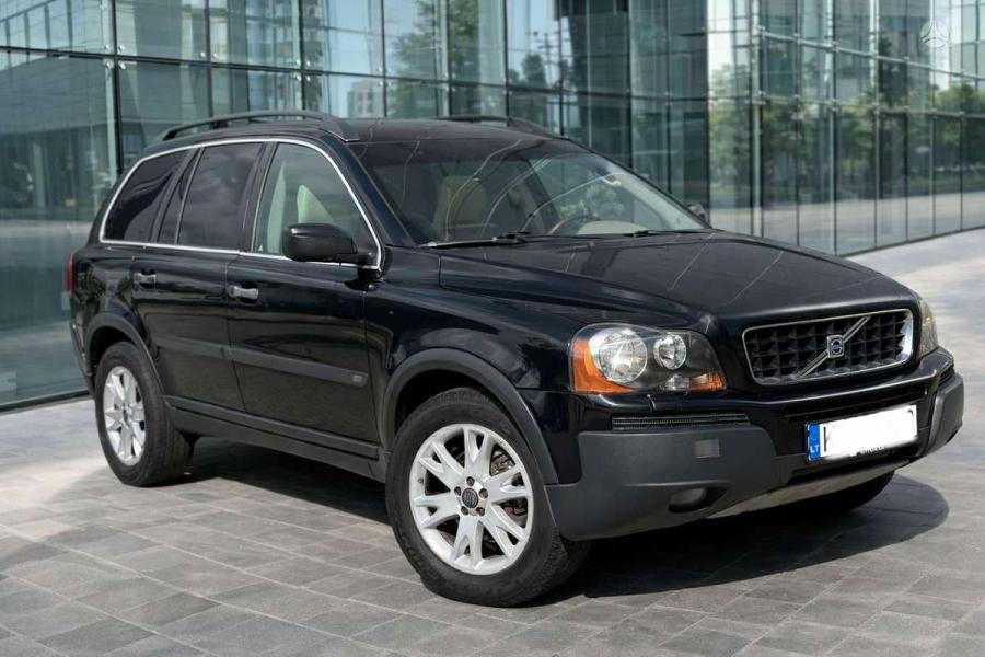 Black Volvo XC90 2003 in Klaipeda, with an engine capacity of 2.90 L and mileage of 148 thousand km for 2800 €, photo 1 on AUTOMOTO.COM.LV