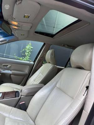 Black Volvo XC90 2003 in Klaipeda, with an engine capacity of 2.90 L and mileage of 148 thousand km for 2800 €, photo 18 on AUTOMOTO.COM.LV